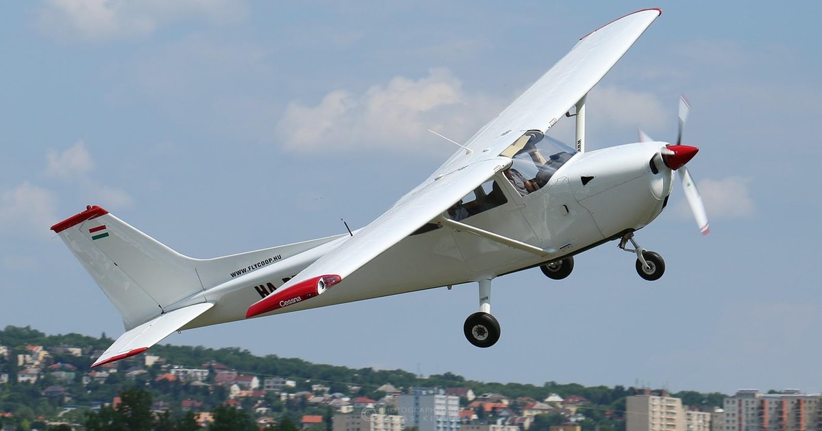 Budapest Sightseeing Flight with Cessna C172 | GetYourGuide