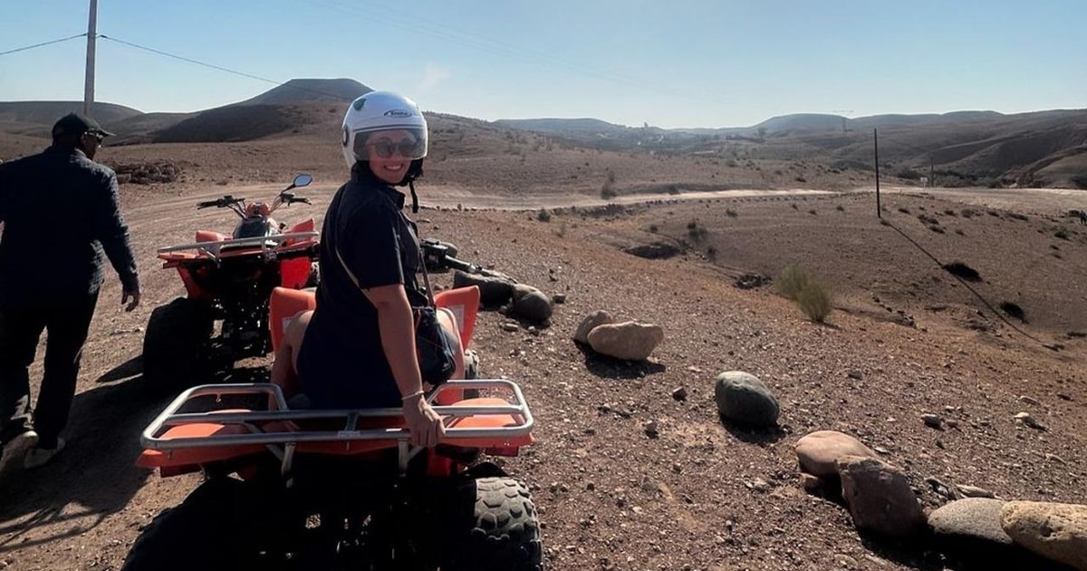 Marrakech: Agafay Quad Bike, plimbare cu cămila și cină cu spectacol ...