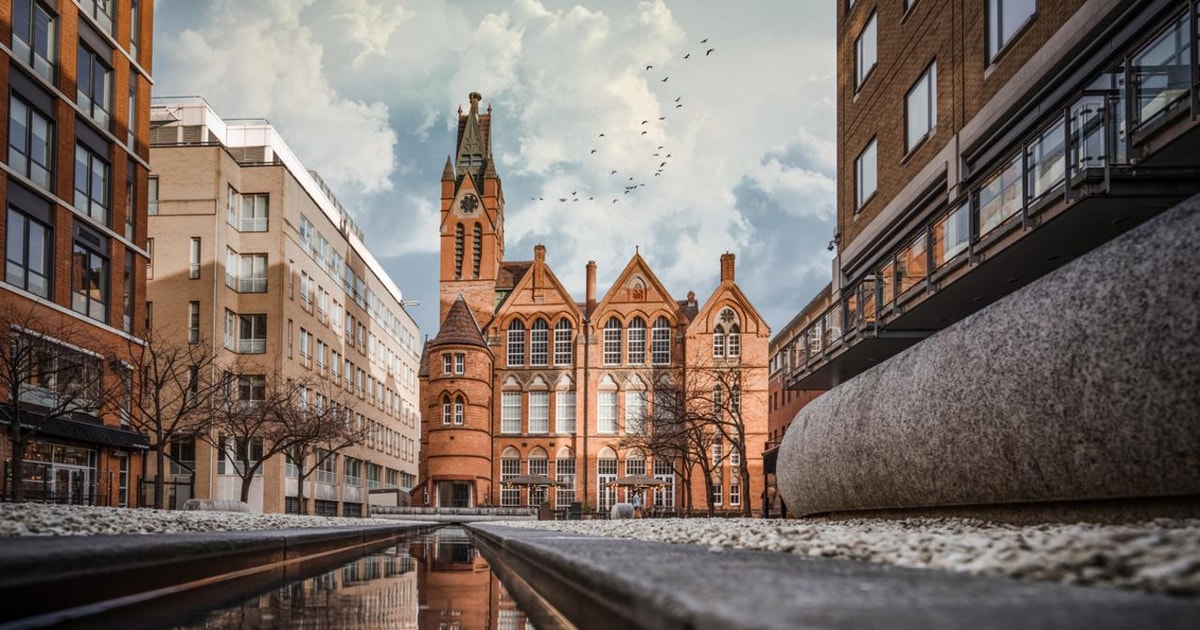 Iconic Birmingham: Uma viagem pelo coração e pelo patrimônio | GetYourGuide