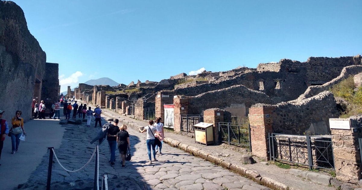 Secrets of Pompeii: Unforgettable Journey! | GetYourGuide