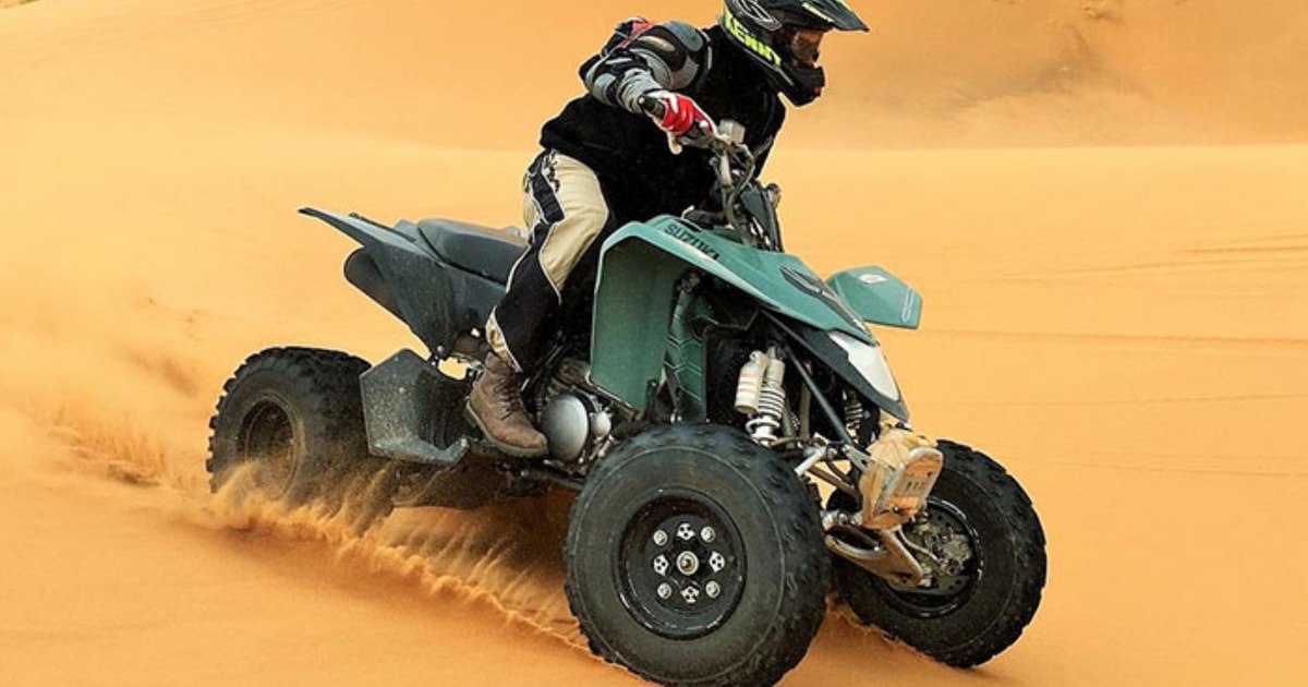 Doha: Quad Safari Avontuur in de woestijn met 4x4 voertuig | GetYourGuide