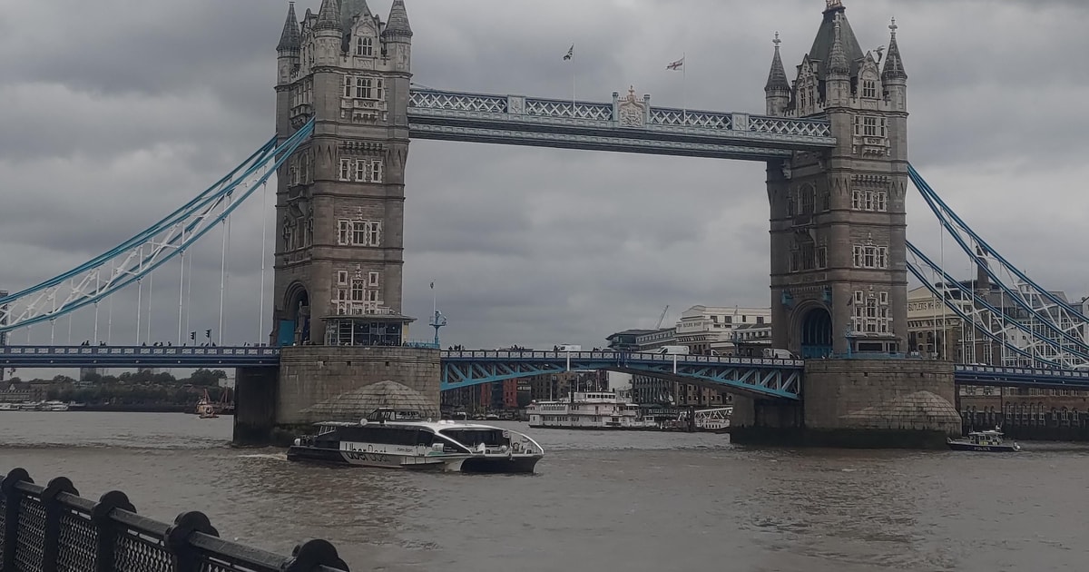 London: Privat tur til Tower of London og Tower Bridge | GetYourGuide