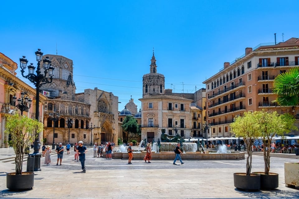 Valensiya'nın Romantik Tarafını Yürüyerek Keşfedin | GetYourGuide