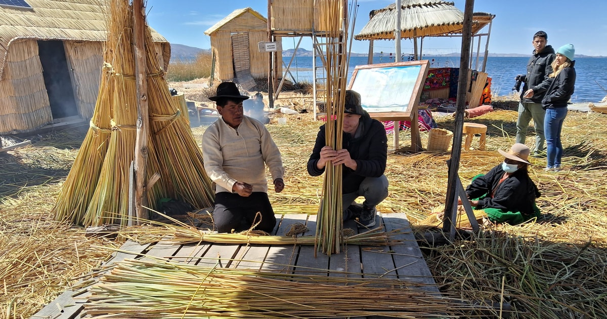 Lake Titicaca: Chimu Floating Island with totora weaving and fishing ...