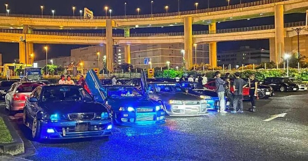 Tokyo/Yokohama: Car meet Daikoku Parking Area | GetYourGuide