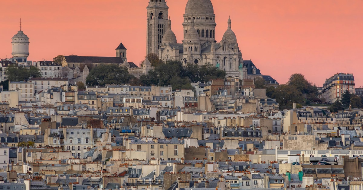 Paris: Montmartre Art, History, and Bohemian Life Tour | GetYourGuide