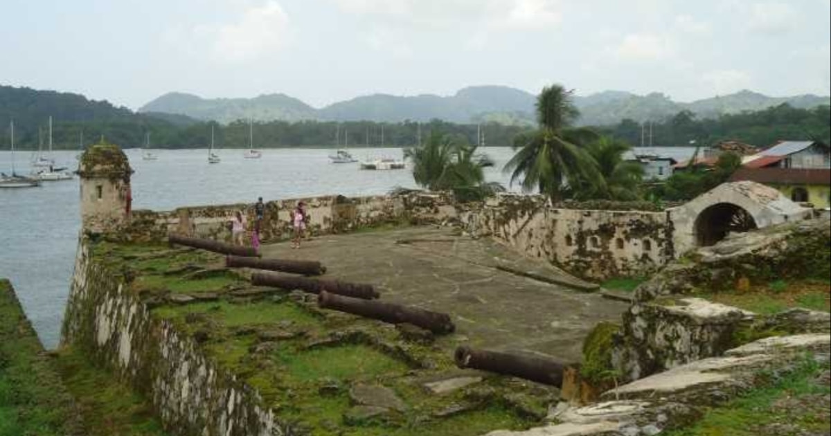 Disfruta de playas paradisíacas situadas en colón | GetYourGuide