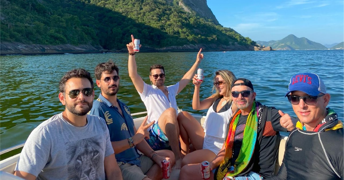 Rio de Janeiro: SpeedBoat Tour - Beach Tour with Beer | GetYourGuide