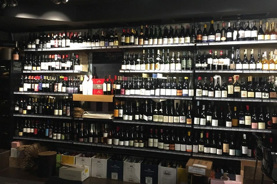 Wine Tasting Walk in Jewish Quarter Bars | GetYourGuide