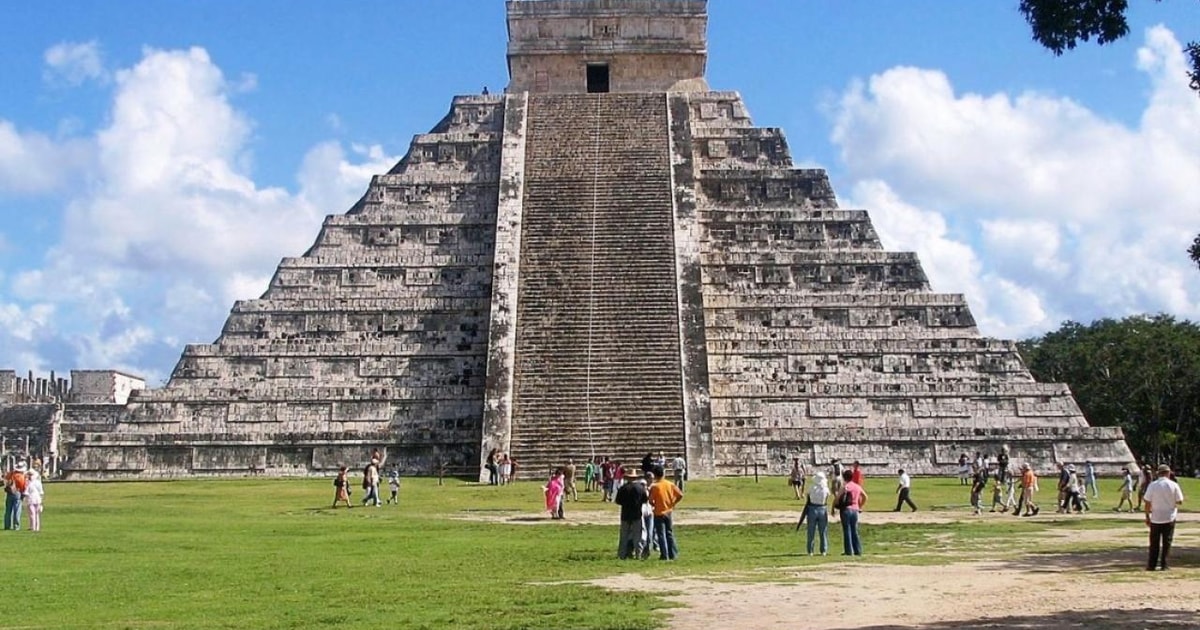 Excursión a Chichén Itzá: Pirámides, Cenote Ik Kil y Valladolid ...