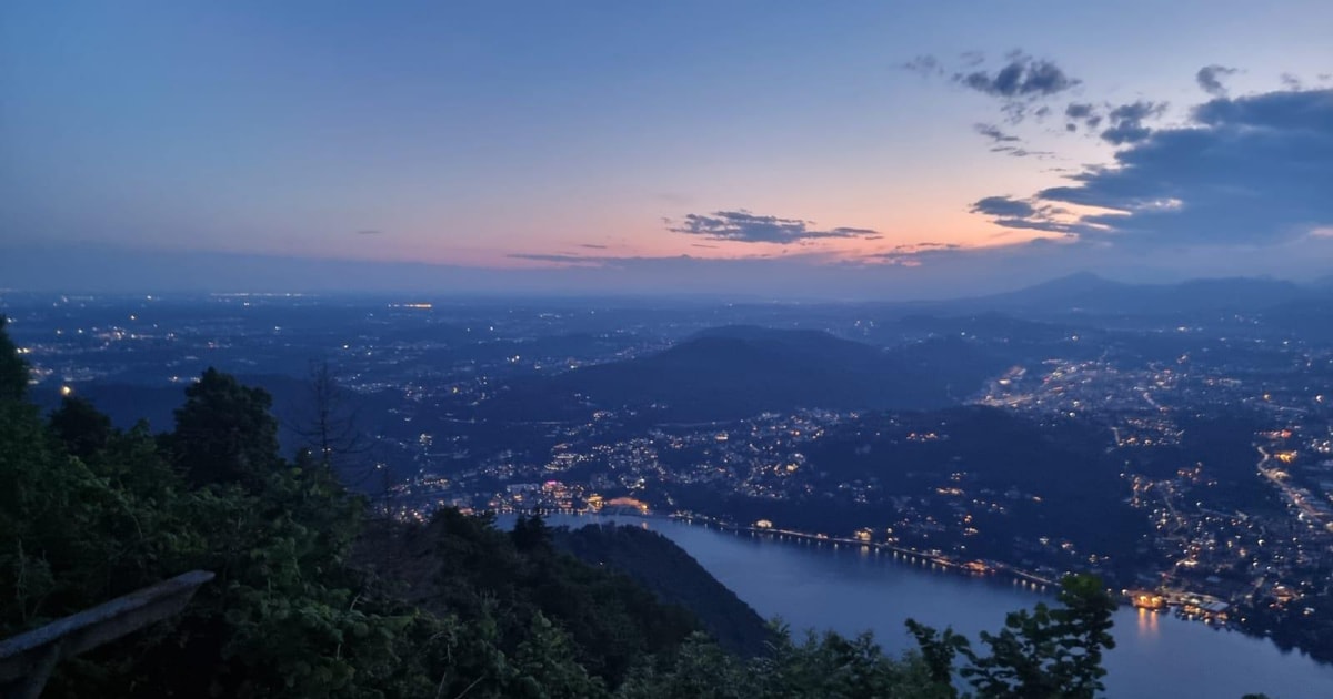 Tramonto sul Lago di Como: Tour Serale al Faro Voltiano | GetYourGuide