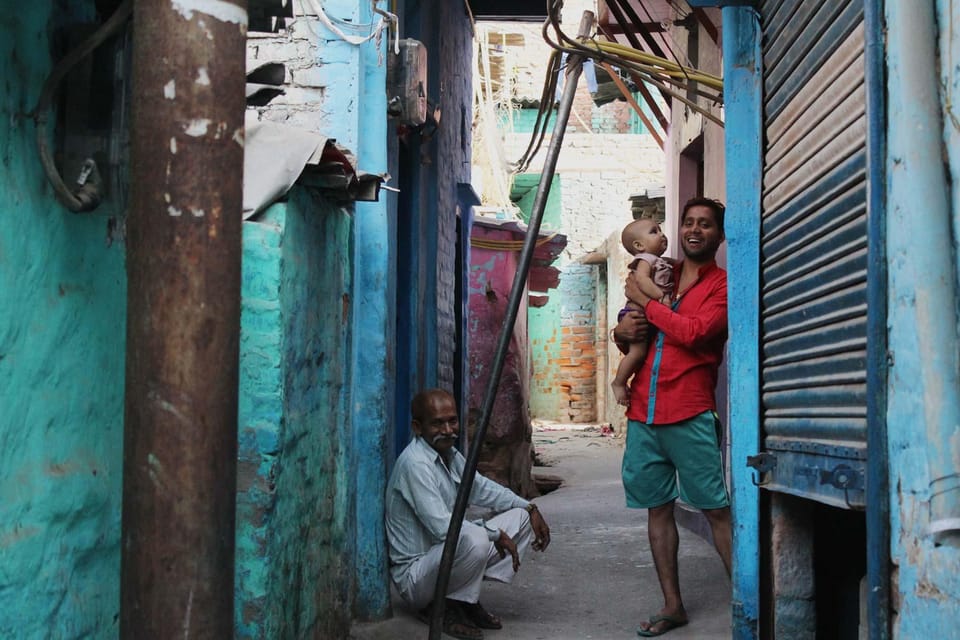 Sanjay Colony Tour & Delhi Sightseeing | GetYourGuide