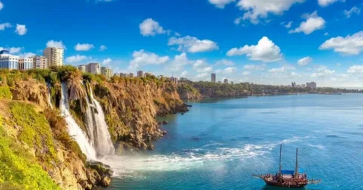 Tour en bateau à Antalya : cascade de Düden, baignade et boissons non ...