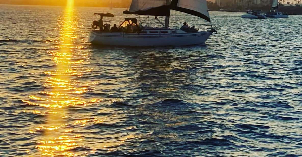 San Diego: Sunset or Daytime Sailing Cruise with Drinks | GetYourGuide