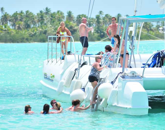 Au départ de Santo Domingo : Croisière en catamaran sur l'île de Saona ...