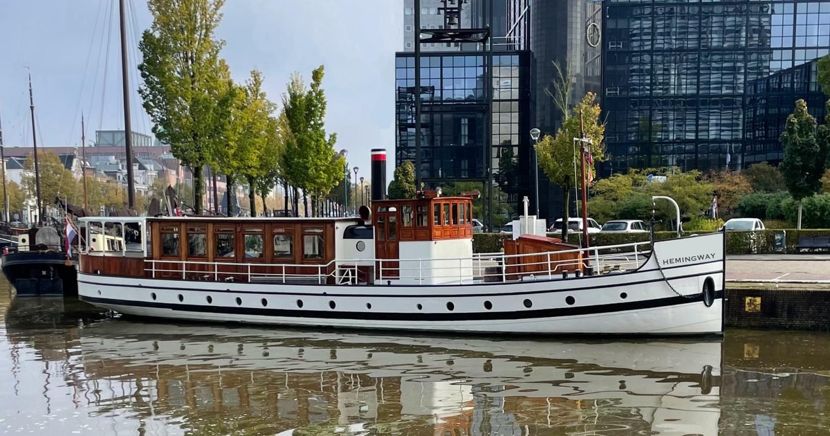 Berlijn: Historische boot sightseeingtour door het stadscentrum ...