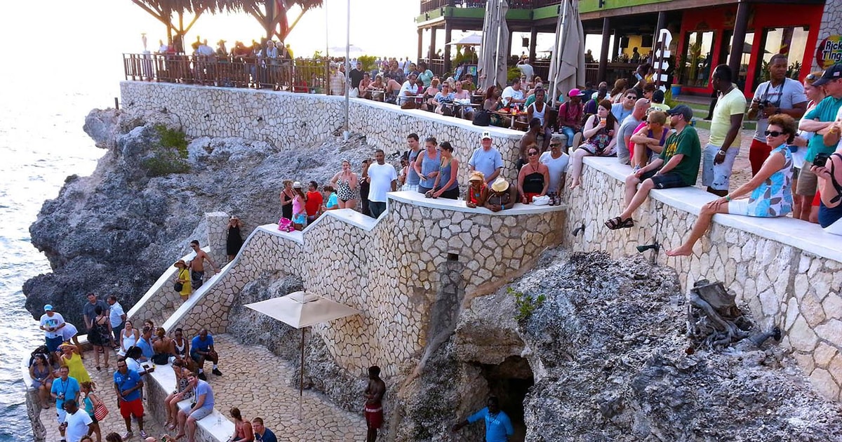 Negril: Negril Seven Mile Beach Daytrip and Rick's Café Tour | GetYourGuide
