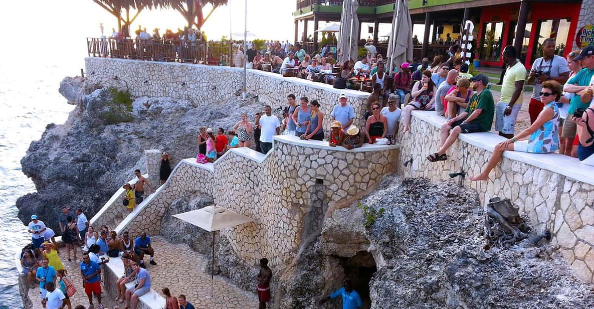 Montego Bay: Negril Beach and Rick's Cafe Sunset Tour: Negril Beach and ...