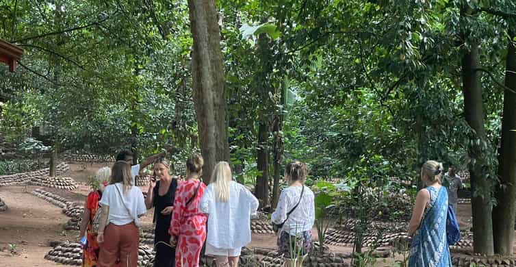 Excursion to the Sacred Tooth Relic in Kandy - Day Tour | GetYourGuide