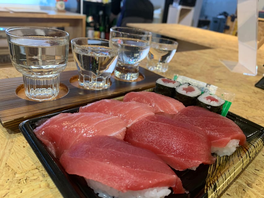 ¡Degustación de sake con un tutor profesional internacional de sake ...