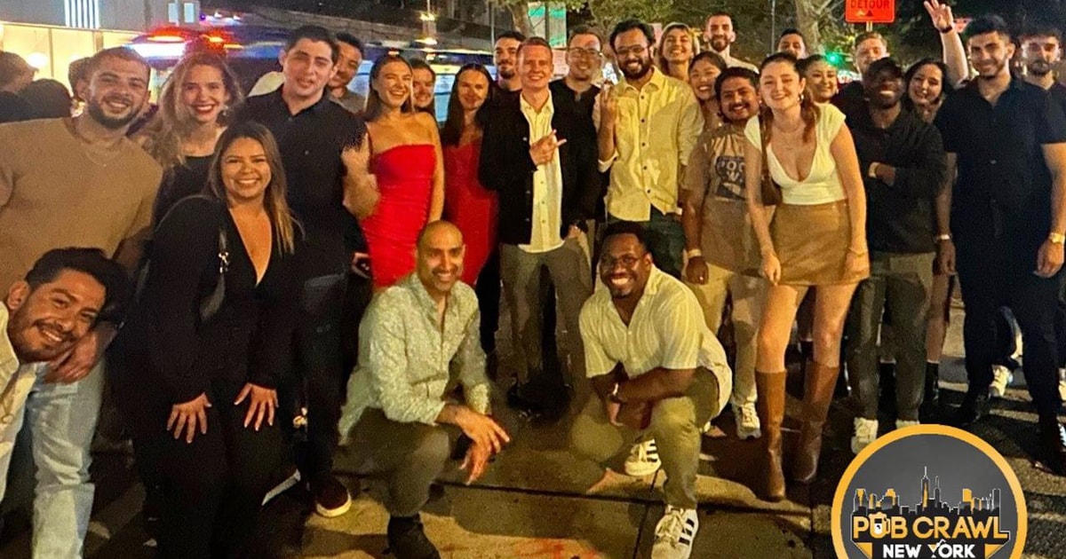 The Essential NYC Pub Crawl Experience | GetYourGuide