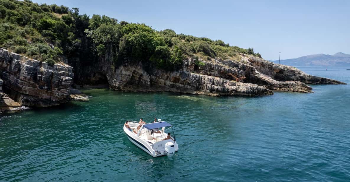Passeio de barco em Saranda para Krorez, Kakome e cavernas de Breshkave ...