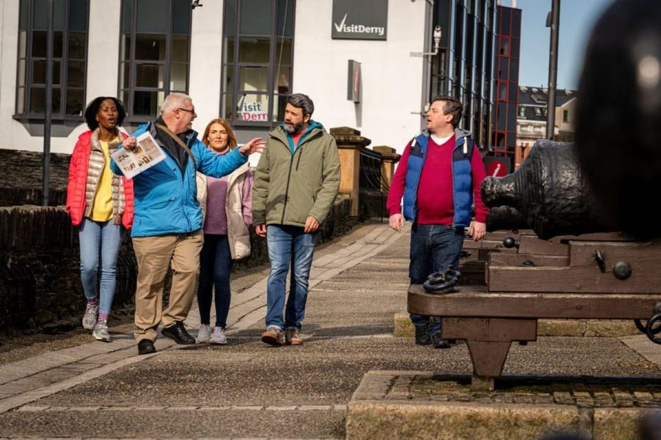 Derry/Londonderry: Blue Plaques of the Maiden City | GetYourGuide
