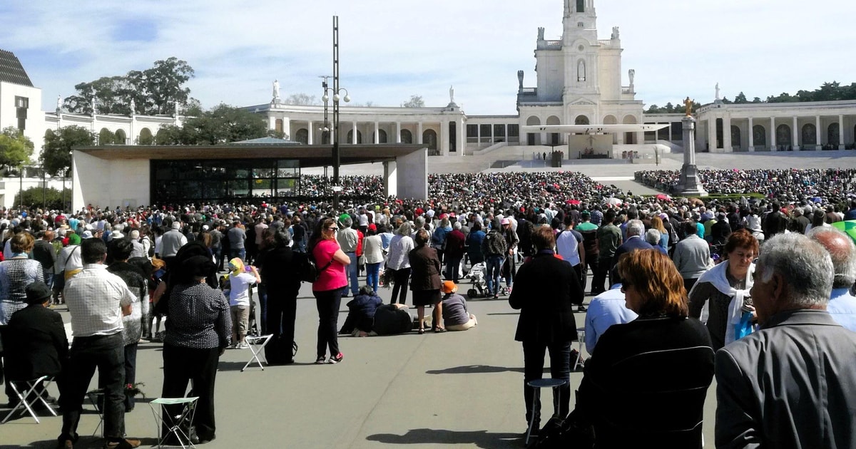 Complete private tour of Fátima | GetYourGuide