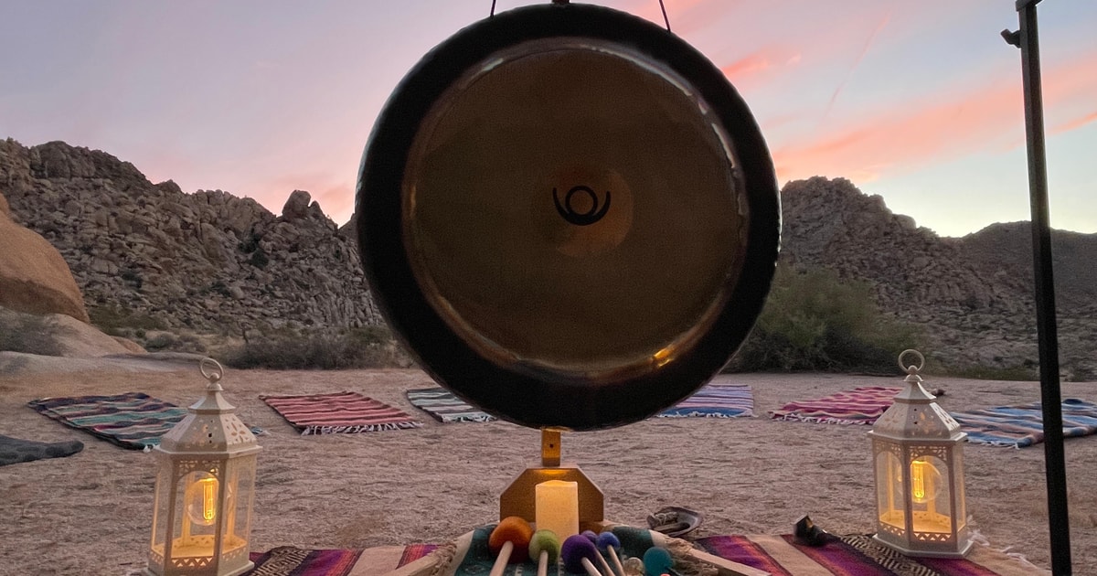 Joshua Tree: Soundbath Under The Stars | GetYourGuide