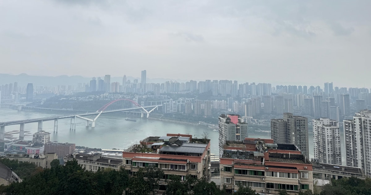 Chongqing: E’Ling Hill 3.5h Guided Walking Tour | GetYourGuide