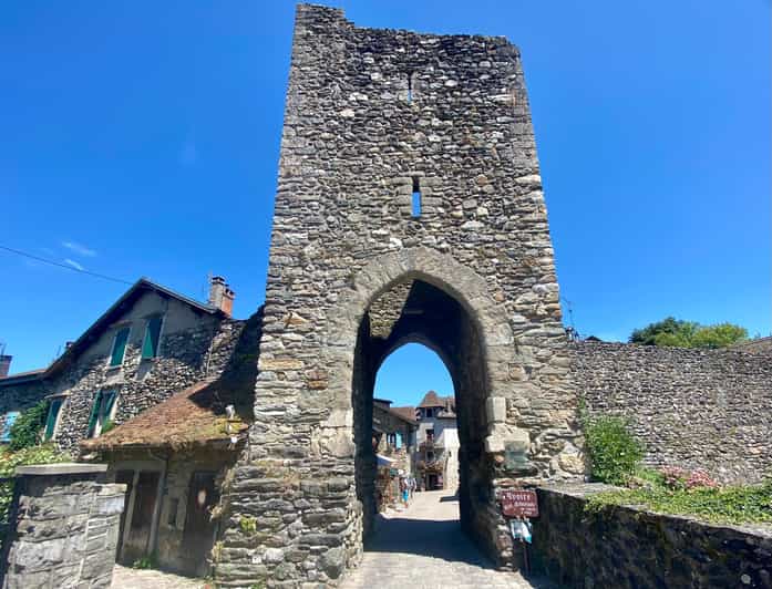 A guided tour of the medieval village of Yvoire | GetYourGuide
