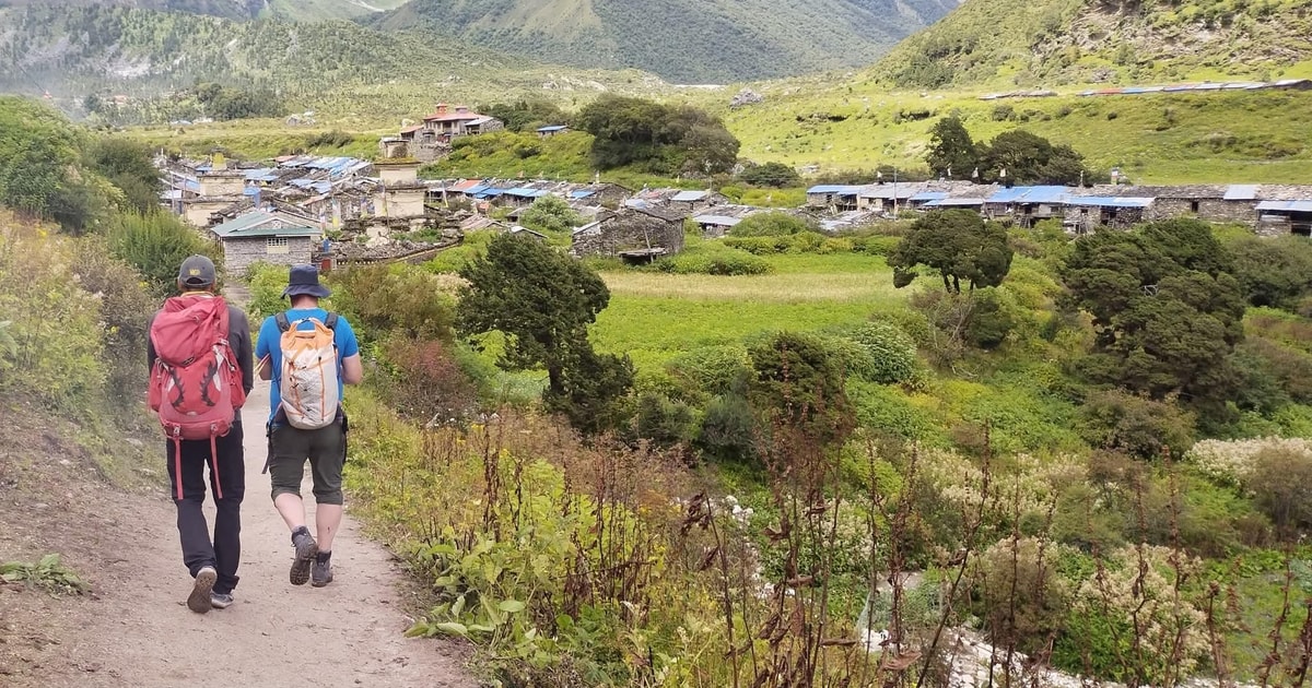 Kathmandu: 16-tägige Wanderung im Tsum-Tal – ein verstecktes ...