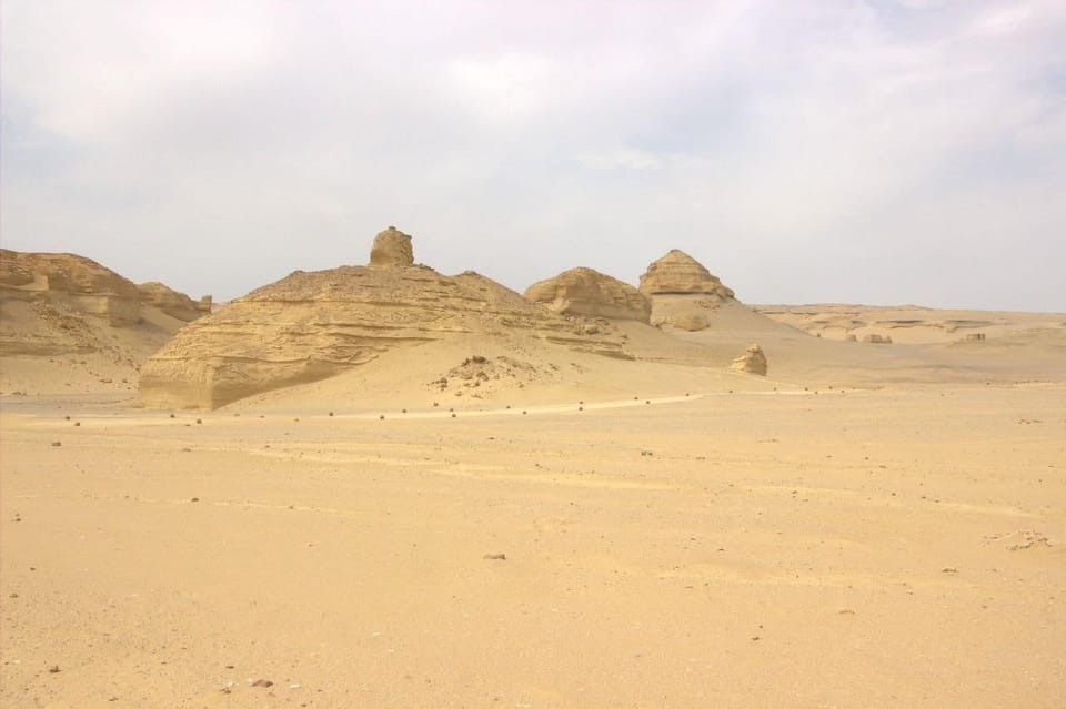 Von Kairo aus: Wadi El-Rayan & Wasserfälle & Magischer See | GetYourGuide
