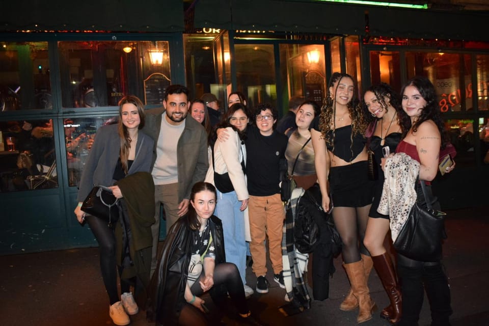 Paris Pub Crawl : Meet, Drink & Party | GetYourGuide