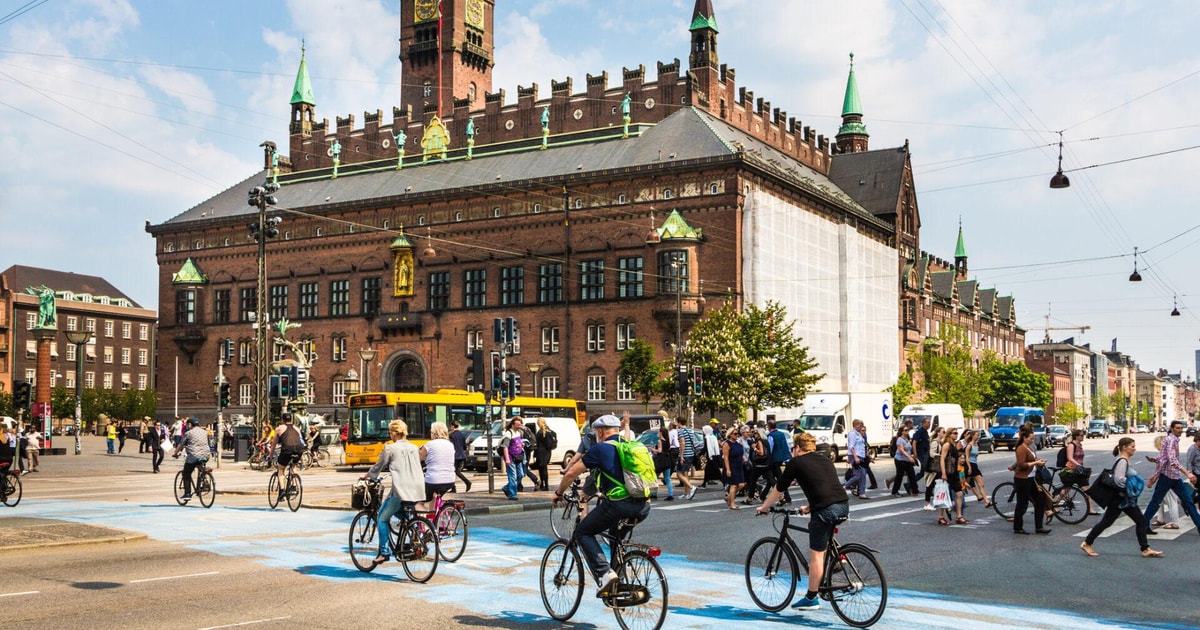 Cykeltur i København: Den lille havfrue og skjulte perler | GetYourGuide