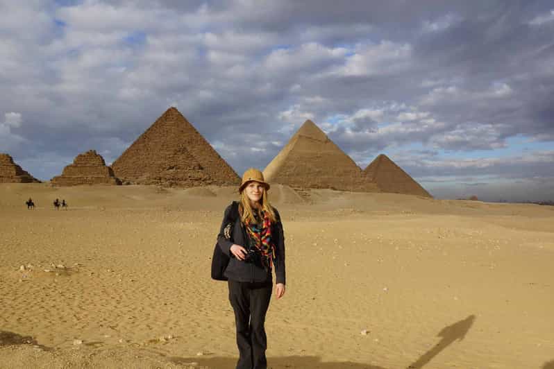Hurghada: Day Trip to Pyramids, Memphis & Sakkara by Plane | GetYourGuide