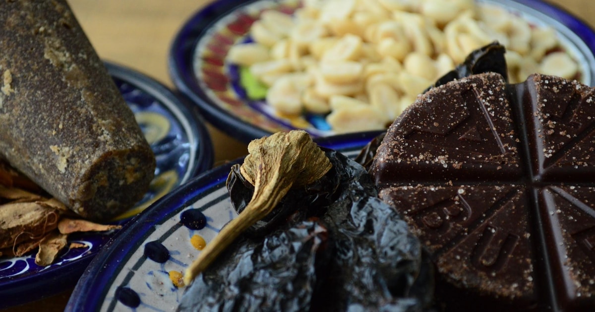 Rescuing Puebla's cuisine: "Mole con Tortitas de Papa". | GetYourGuide