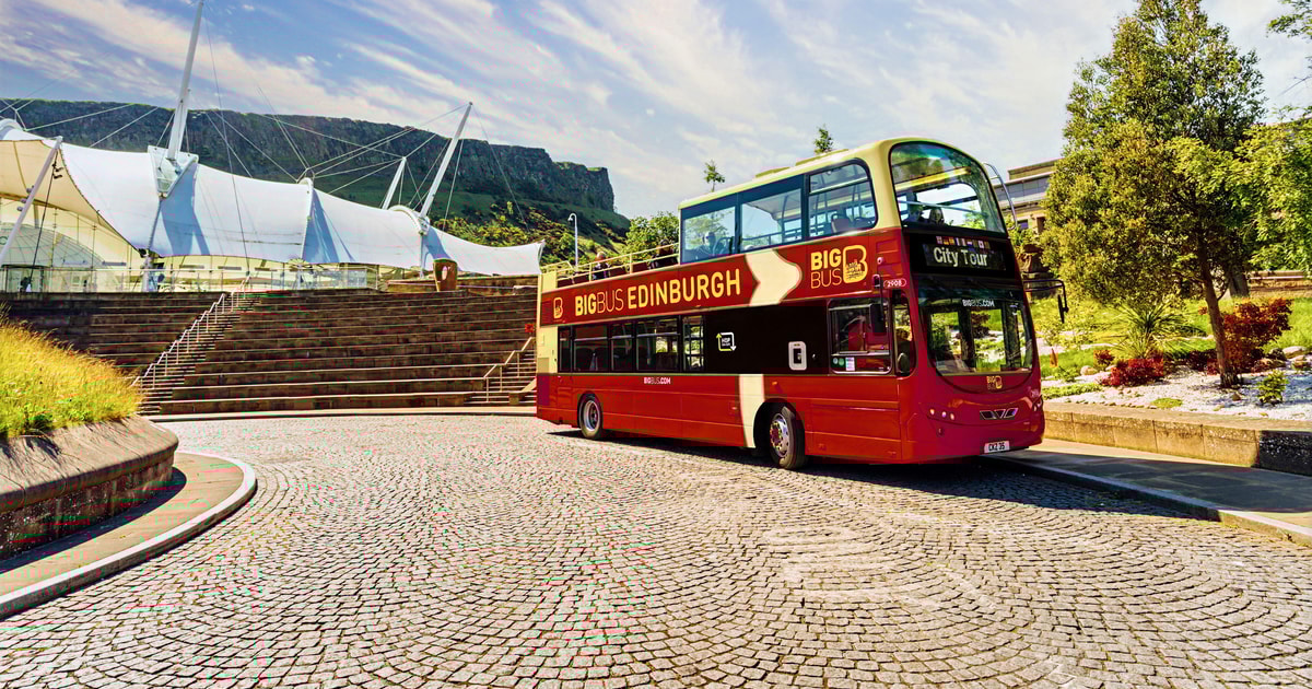 Edinburgh: Hop-On/Hop-Off-Bustour Stadt & Britannia Kombiticket ...