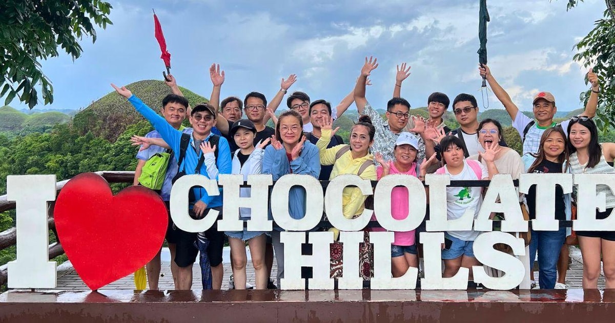 Panglao: Bohol Chocolate Hills, Tarsiers, and River Tour | GetYourGuide