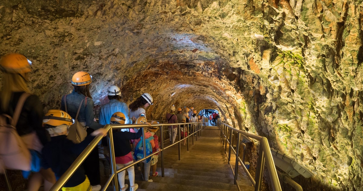 From Bari: Visit the caves of Castellana and Polignano a Mare ...