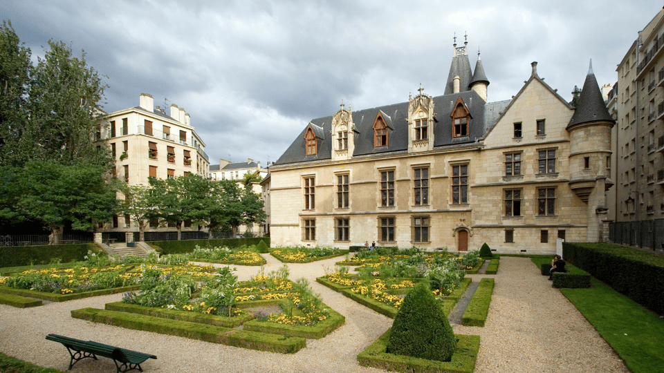 Paris: Al Capone Escape Game | GetYourGuide