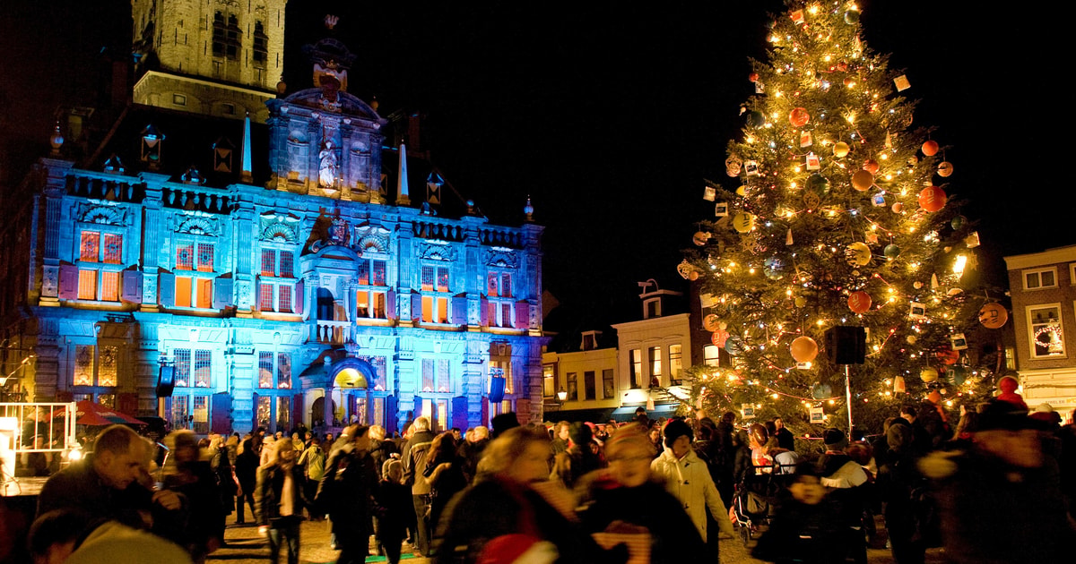 Delft: Christmas Walk with Oliebollen and Glühwein | GetYourGuide