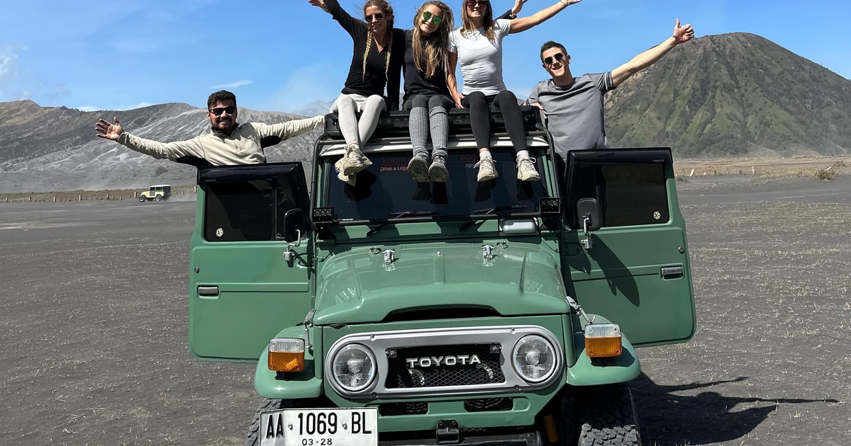 SHARED Bromo Jeep Tour inklusive Tickets von MALANG | GetYourGuide