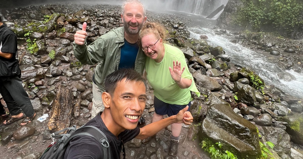 Lombok: cascadas, pueblos y puesta de sol en Senggigi | GetYourGuide