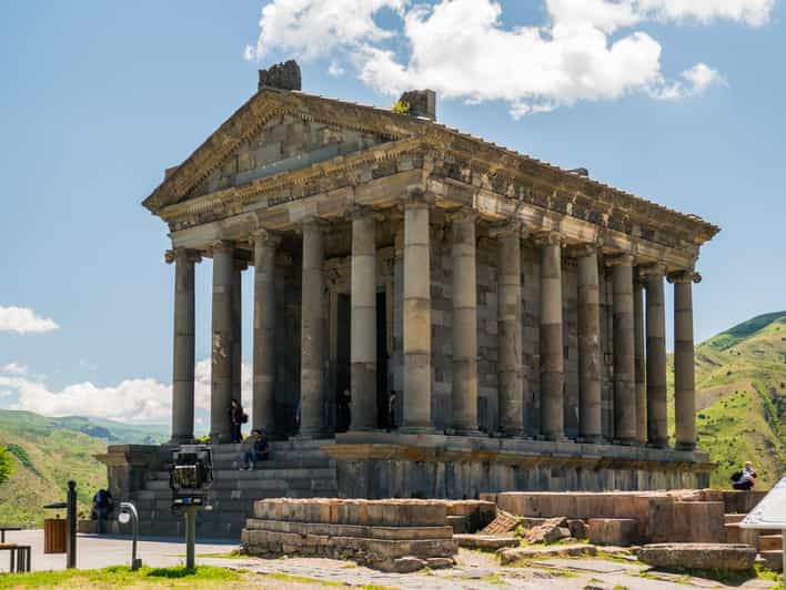 Day Trips from Charent's Arch | GetYourGuide