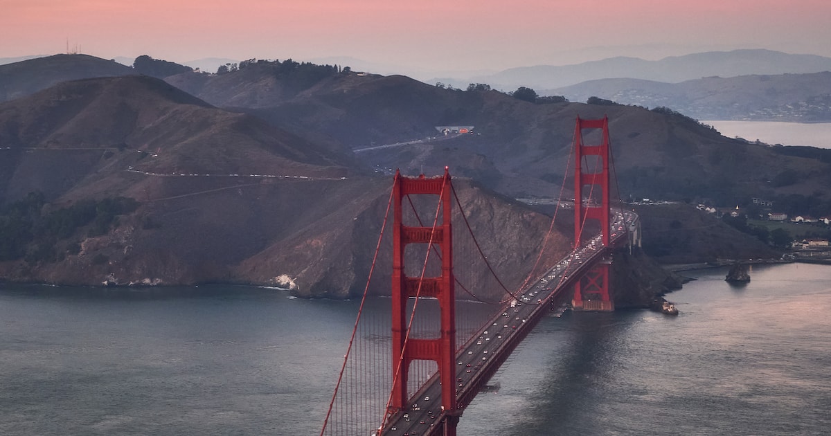 Lot nad nocną wycieczką po San Francisco | GetYourGuide