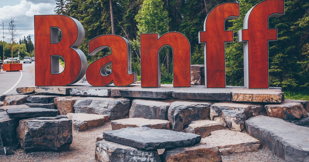 Banff Top 5 Lakes Tour med Banff Town & Surprise Corner | GetYourGuide