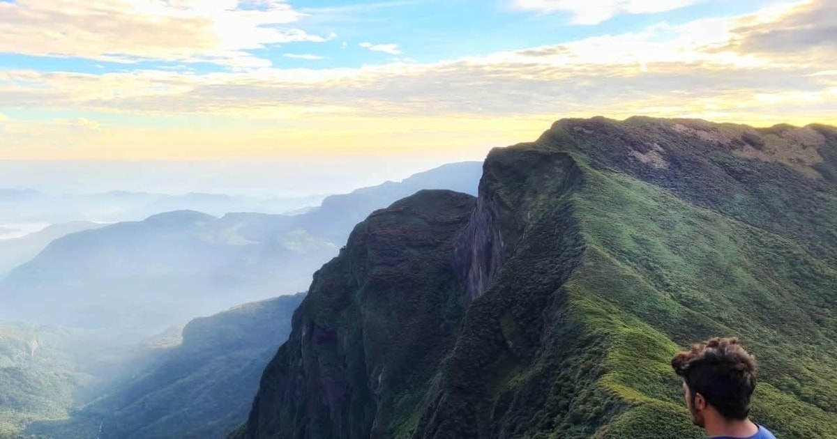 Kandy: Gombaniya – zweitägige Gipfelwanderung im Nebelwald | GetYourGuide