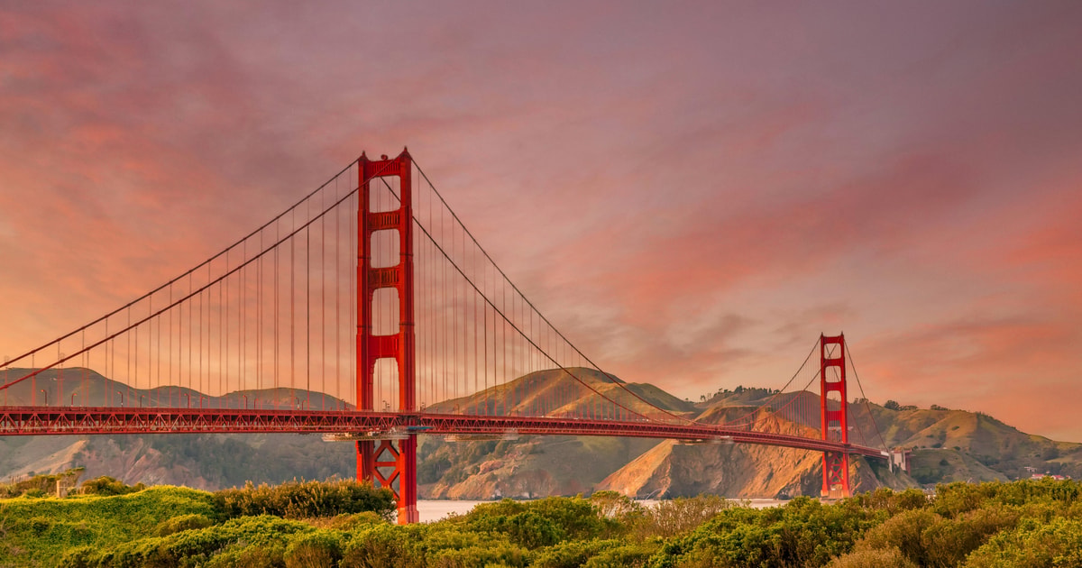 Portrait Session at Golden Gate Bridge SF | GetYourGuide