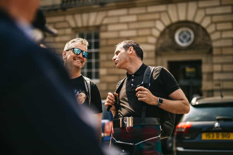 Edinburgh: Comedy Walking Tour with Professional Comedian | GetYourGuide